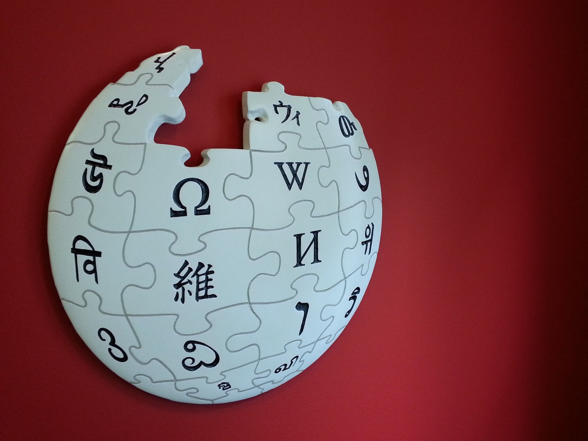 Usuário muda páginas da Wikipédia para espalhar símbolo nazista ...