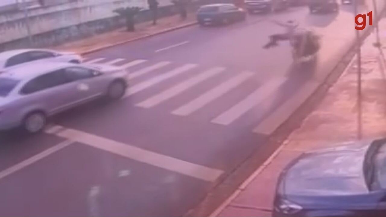 Homem morre após ser atropelado por moto ao atravessar faixa de pedestre em Ribeirão Preto, SP ...