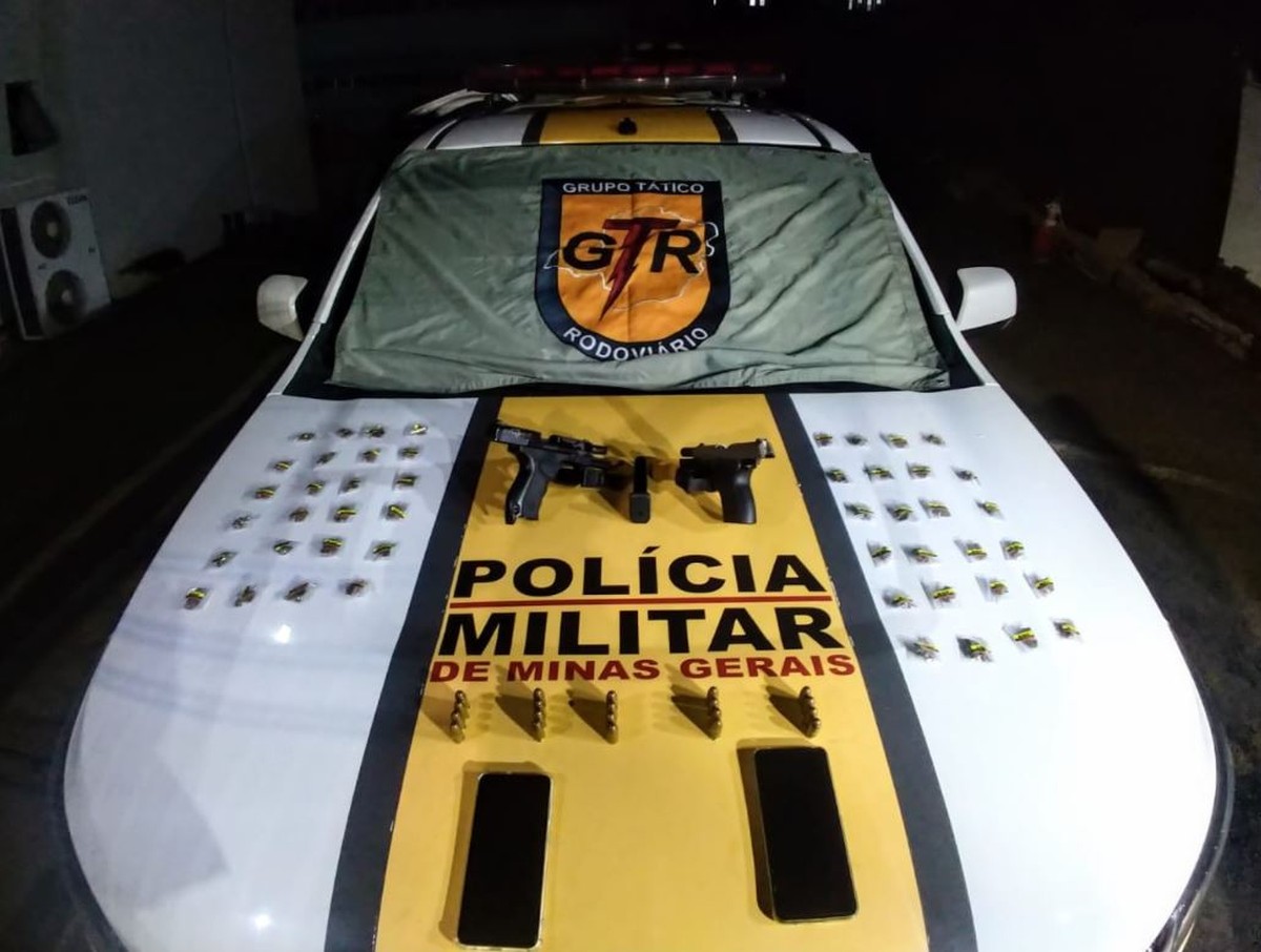 Polícia Militar Apreende 2 Pistolas Estrangeiras De Uso Restrito E