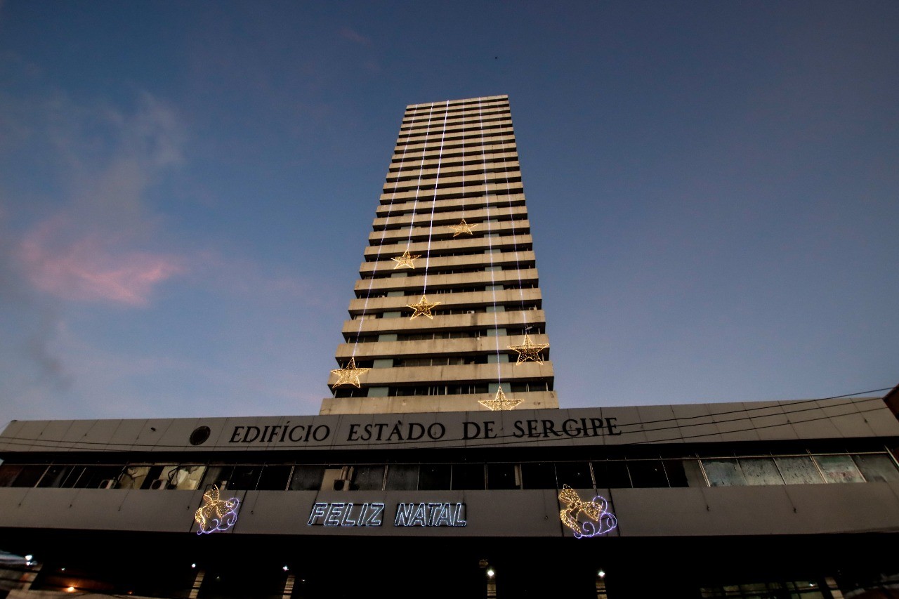 Edifício Maria Feliciana recebe decoração natalina em Aracaju | Sergipe ...