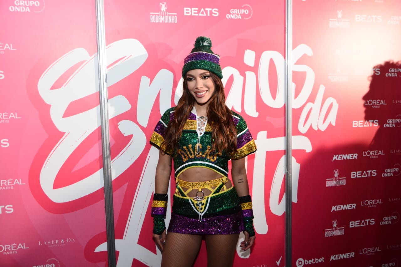 Anitta confirma desfile no carnaval de Salvador em 2025; cantora vai ...