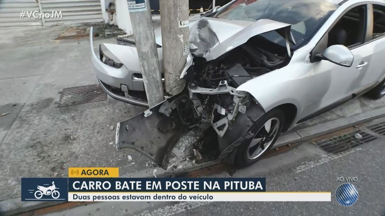 Motorista fica ferido após perder controle de carro e atingir poste na Pituba, em Salvador ...