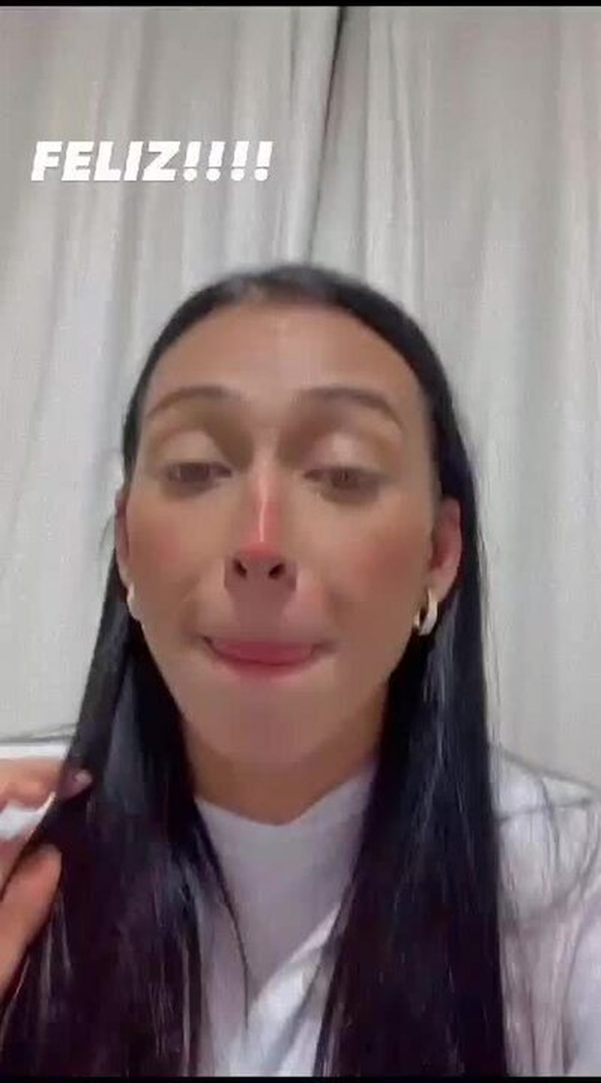 Menina ferida em incêndio no Rio apresenta melhora: 'Acordou', diz mãe ...