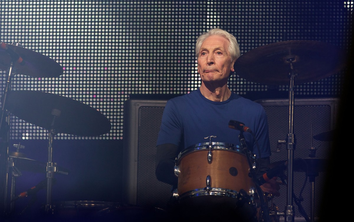 Charlie Watts passa por cirurgia e deve ficar de fora de turnê do ...