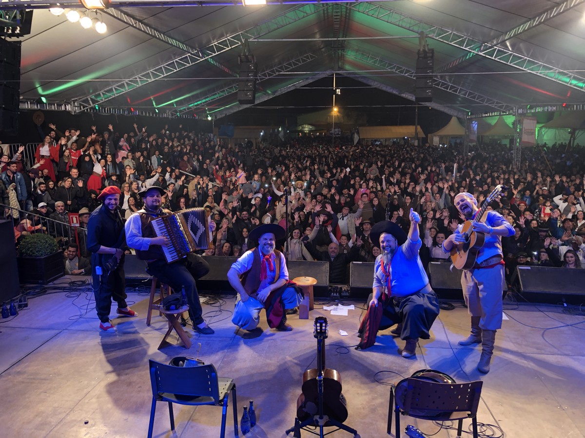 César Oliveira & Rogério Melo comemoram 20 anos com série de shows no ...