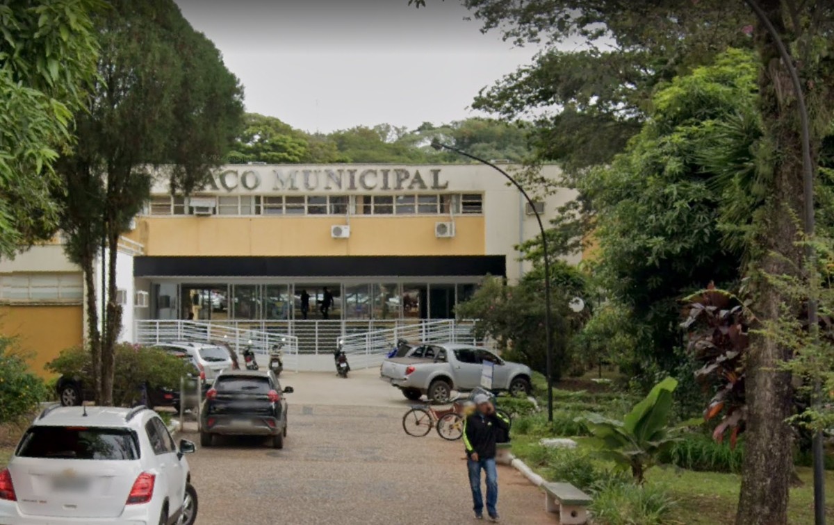 Itapeva interdita ruas após estragos causados por temporal ...