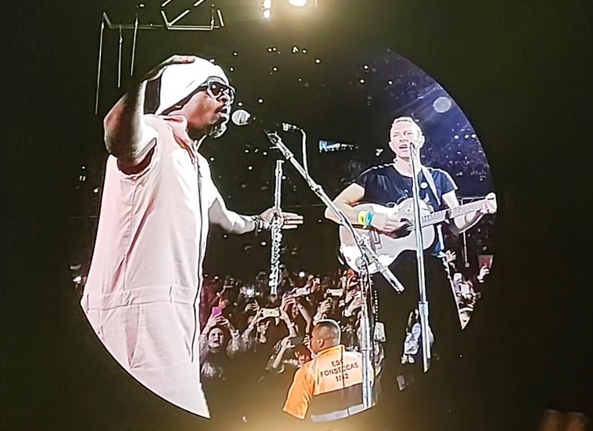 Coldplay chama Seu Jorge e toca 'Amiga da minha mulher' no primeiro de ...