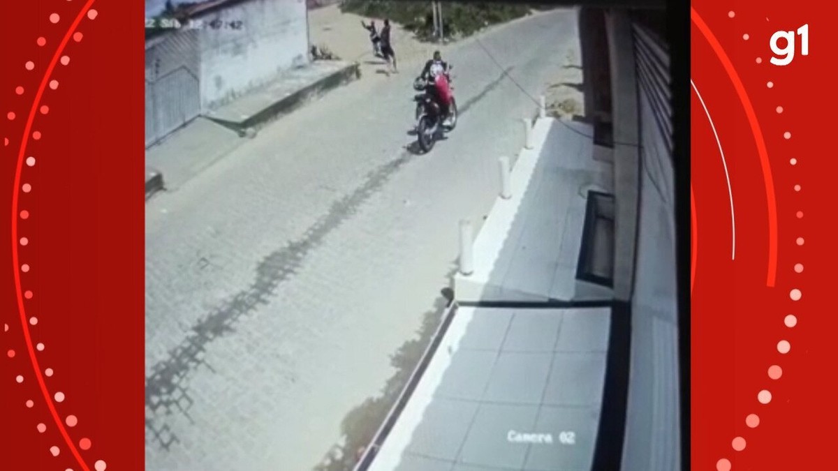 VÍDEO: PM é morto a tiros durante tentativa de assalto no interior da Bahia | Bahia | G1