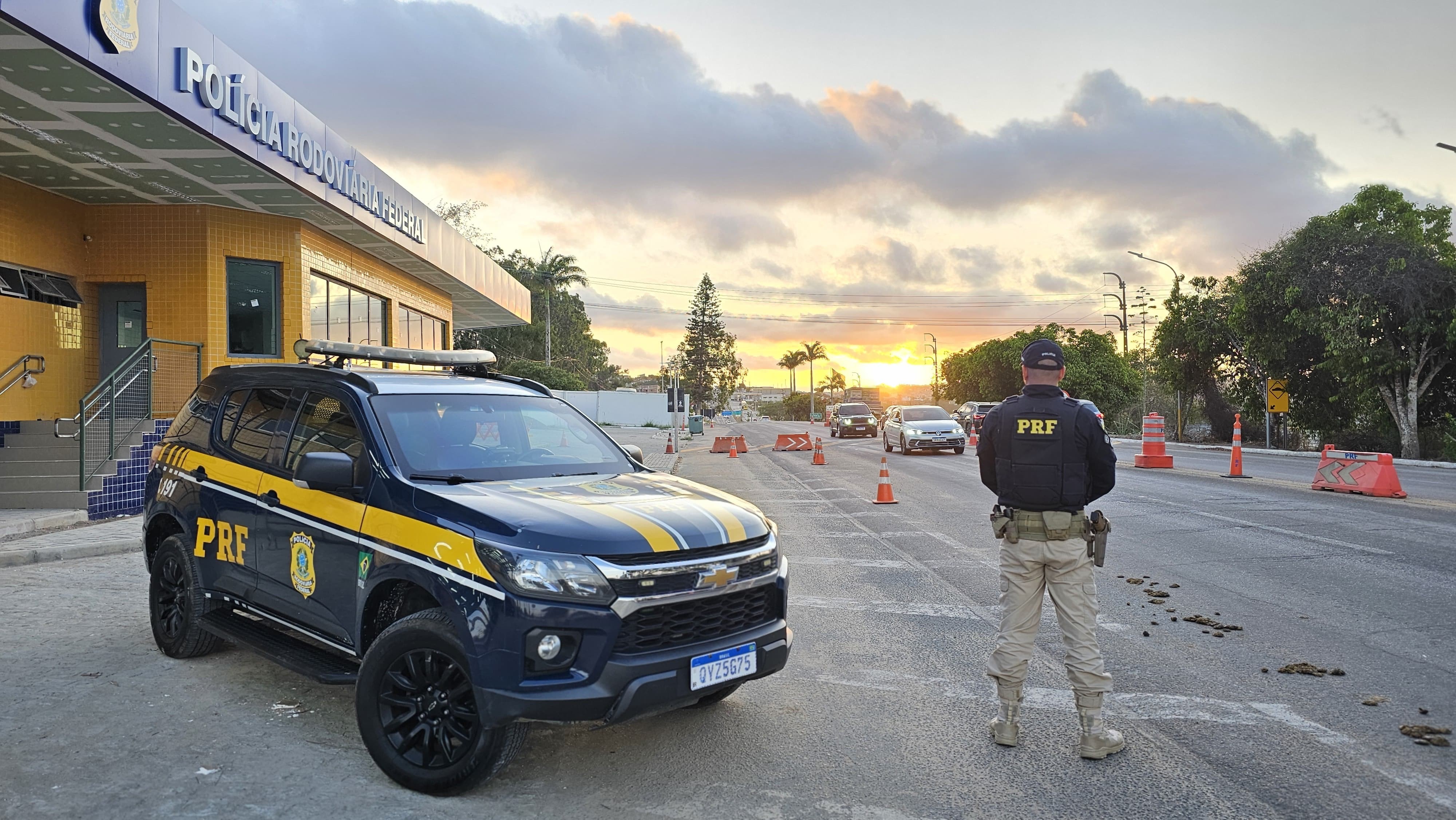 PRF intensifica fiscalização nas festividades que antecedem a Semana ...