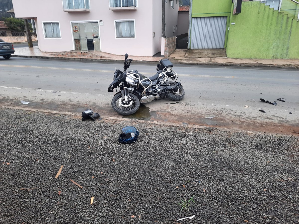 Motociclista fica gravemente ferido em acidente entre moto e carro na BR-153; motorista fugiu ...