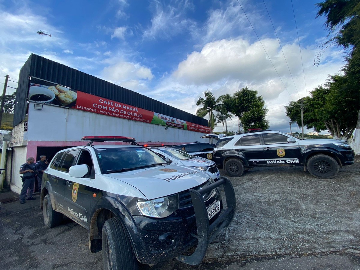 Sete são presos em lanchonete com 'bunker' após assalto a banco em ...