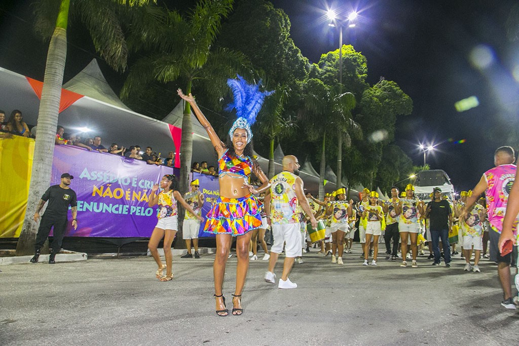Maior do Centro-Oeste: Carnaval de Corumbá 'arrasta' multidão de ...