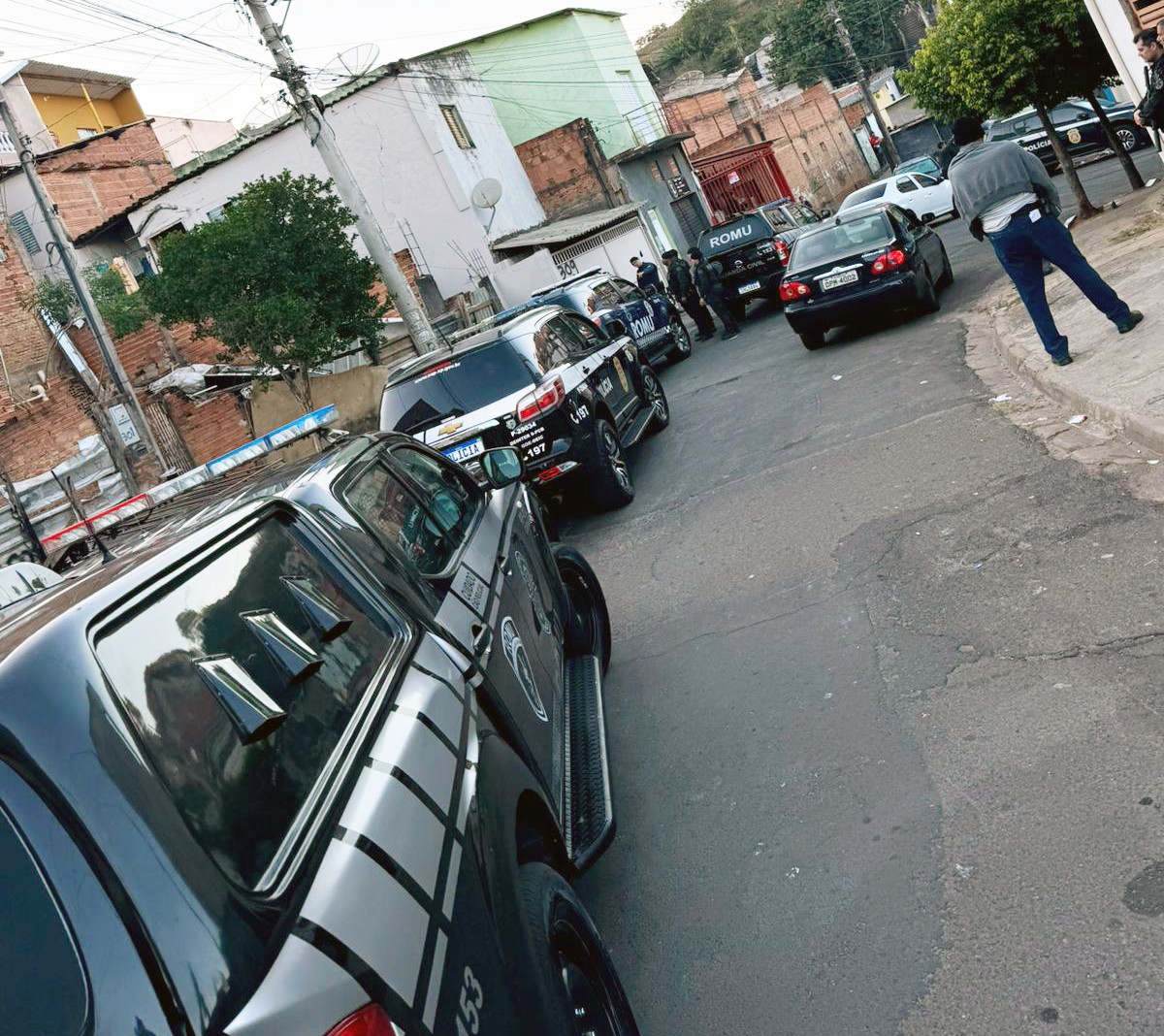 Do chefe aos 'vapores': operação contra o tráfico prende seis e ...