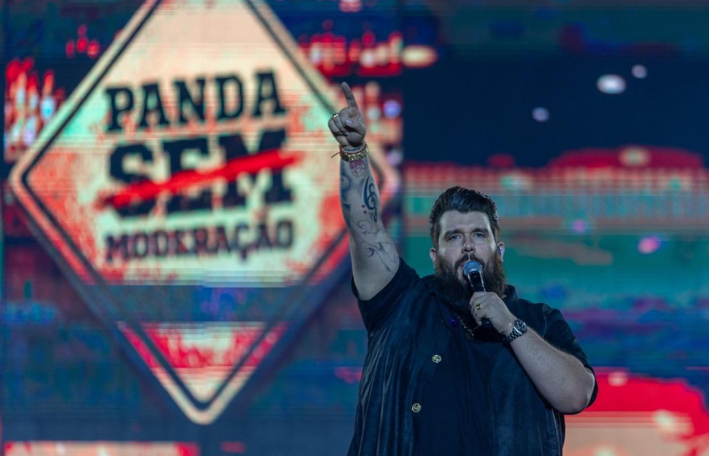 Com hit 'Baqueado', Panda embala madrugada na 1ª noite em Americana | G1