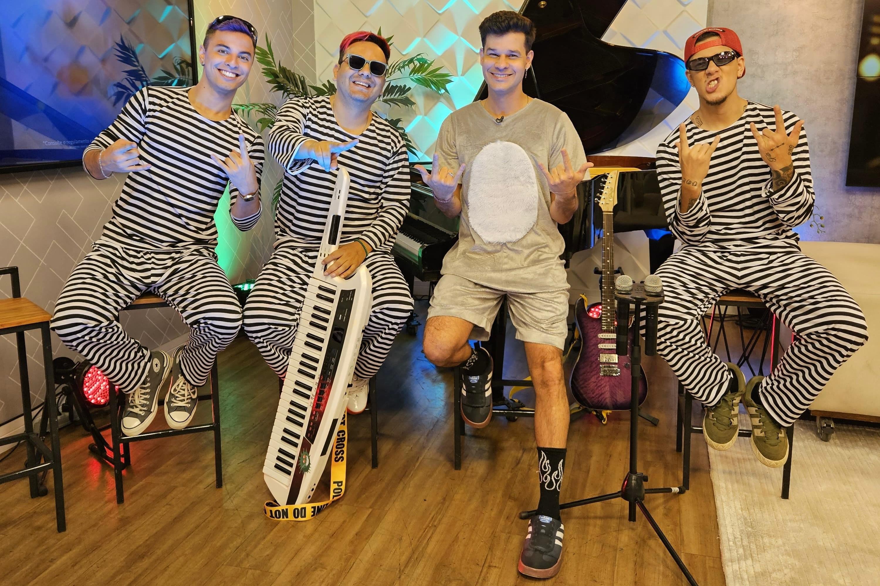 Música inédita de Dinho ganha registro oficial em single que sai 30 ...