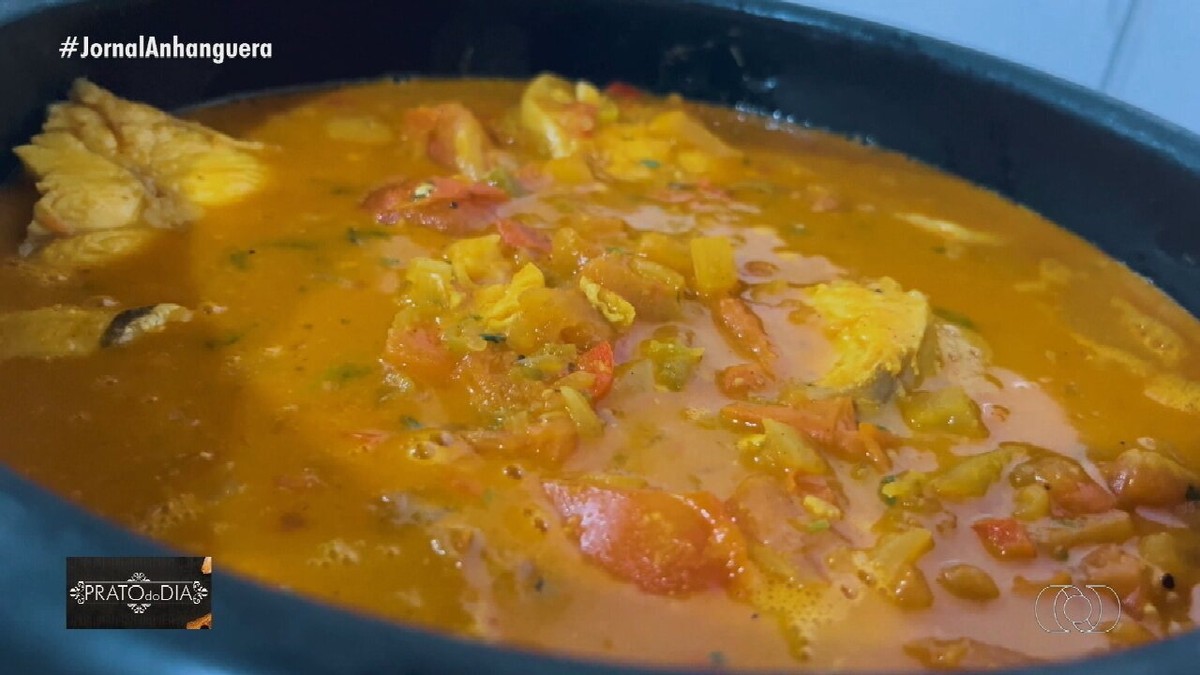 Moqueca de pintado: saiba como fazer prato colorido e repleto de ...