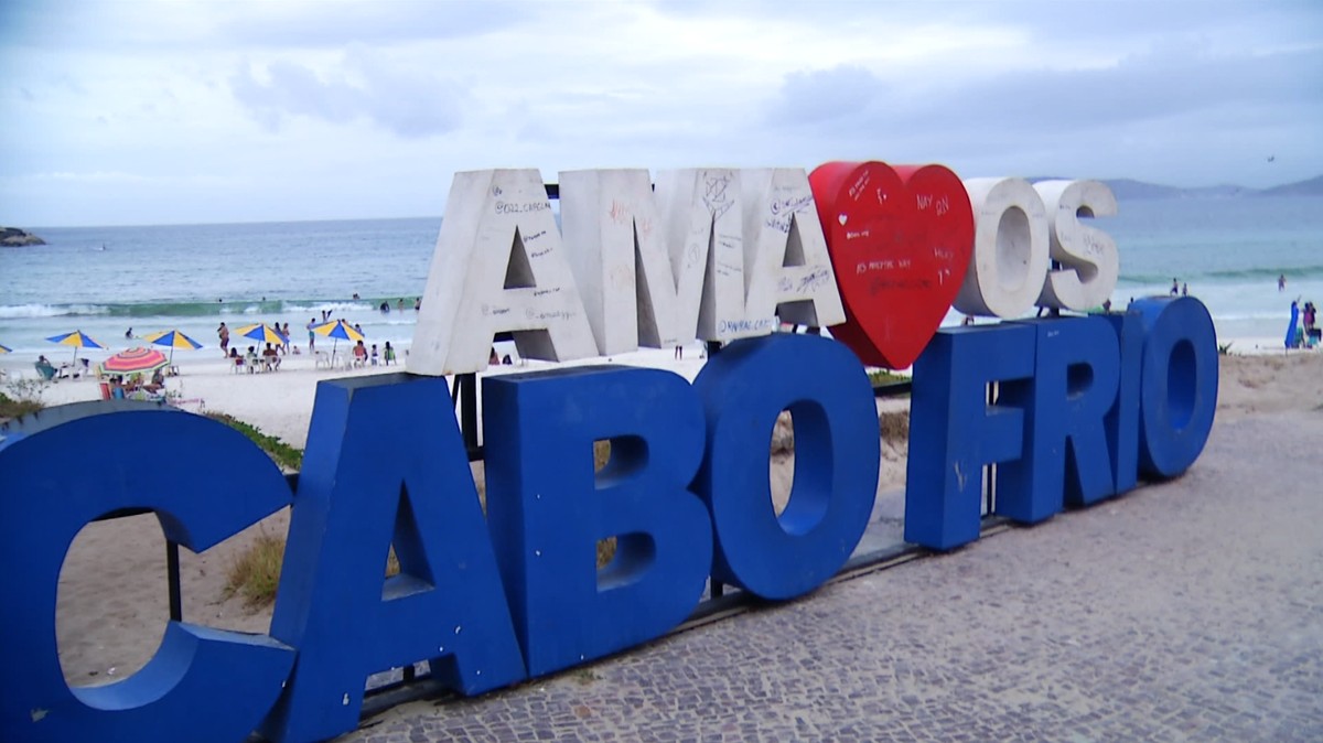 'Amamos Cabo Frio': Letreiro turístico da Praia do Forte é vandalizado ...