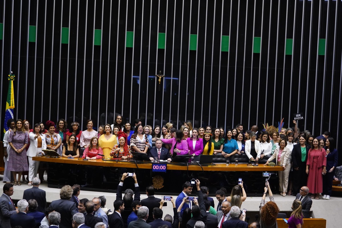 Câmara Aprova Projeto Que Garante Pensão A Filhos De Mulheres Vítimas