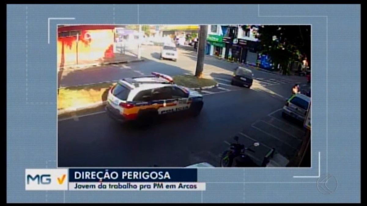 Vídeo Mostra Rapaz Fugindo Da Pm No Centro De Arcos Centro Oeste G1