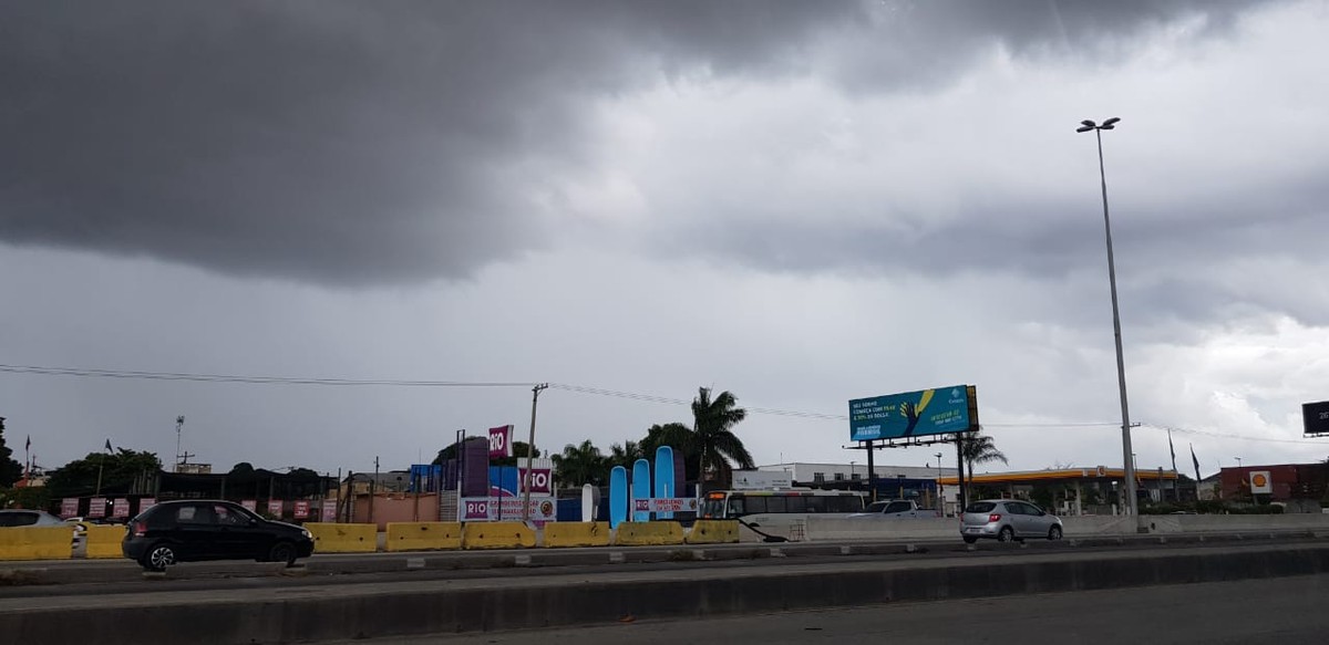 Rio entra em estágio de atenção com chegada de chuva forte | Rio de ...