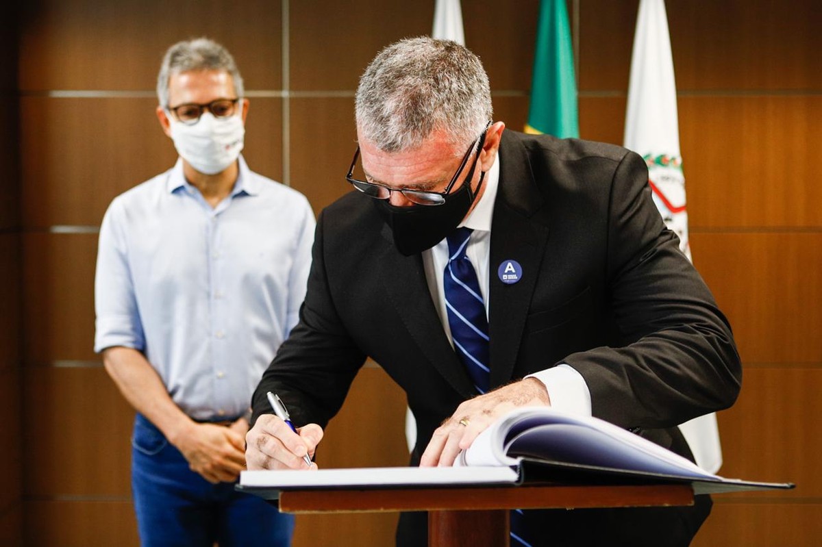 Rogério Greco toma posse na Secretaria de Justiça e Segurança Pública ...