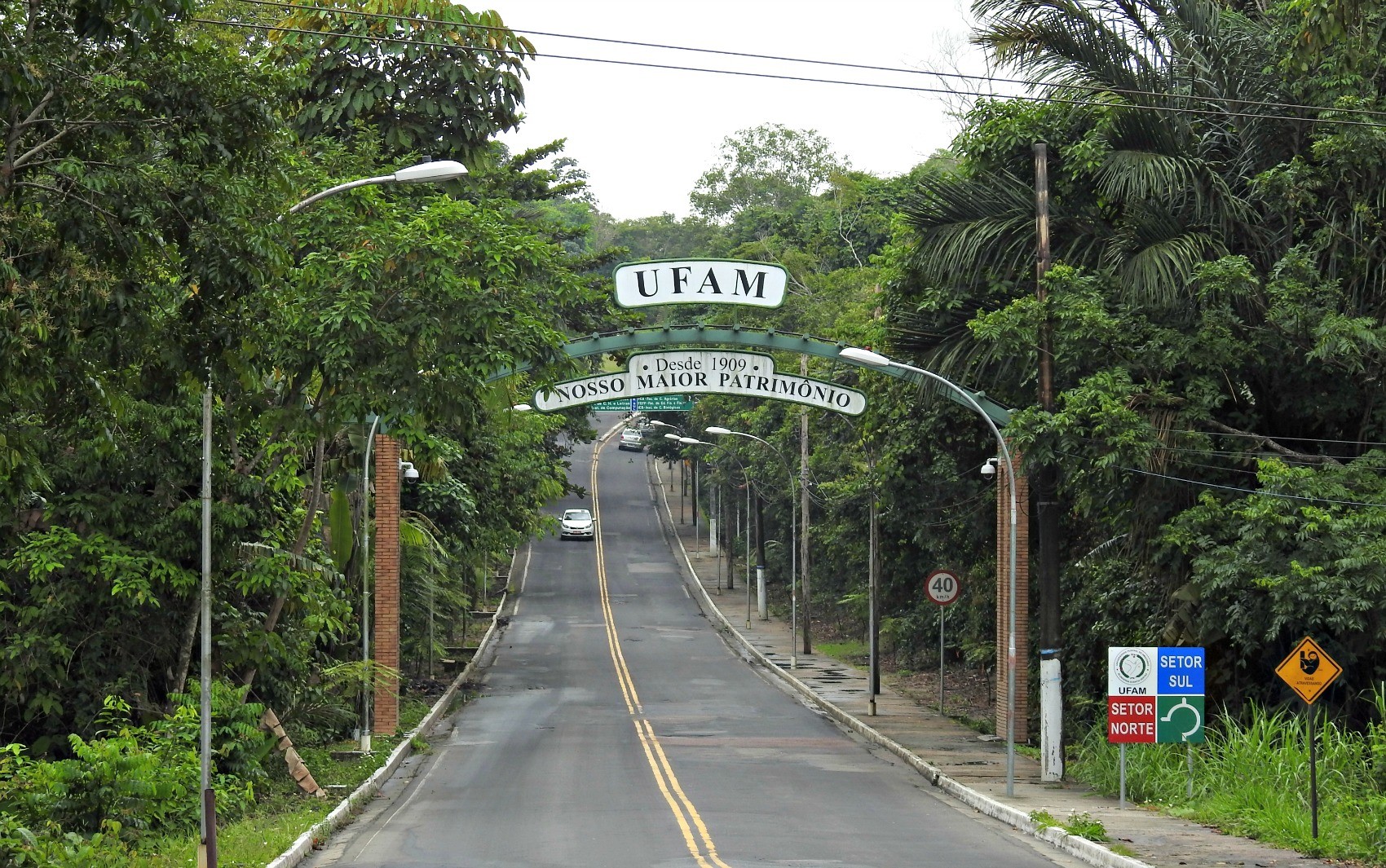 Ufam abre processo seletivo para professor temporário | G1