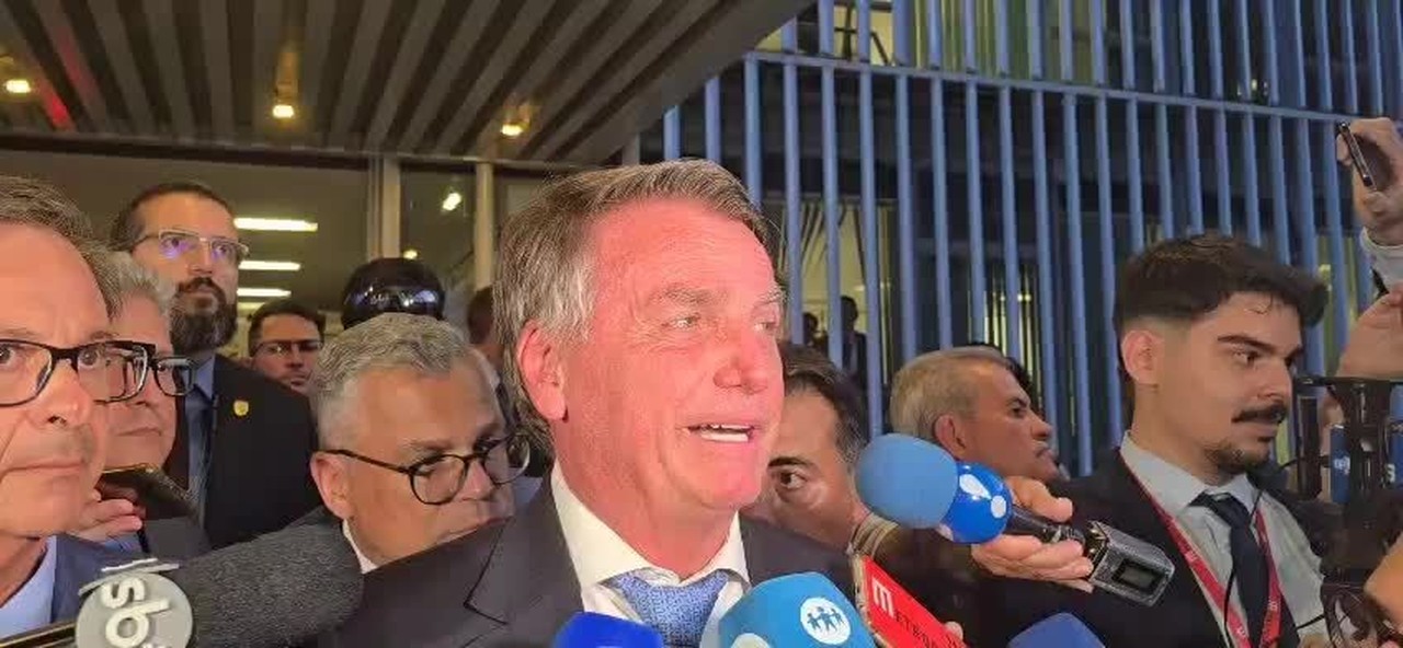 Trompetista toca a 'Marcha Fúnebre' durante coletiva de Bolsonaro no ...