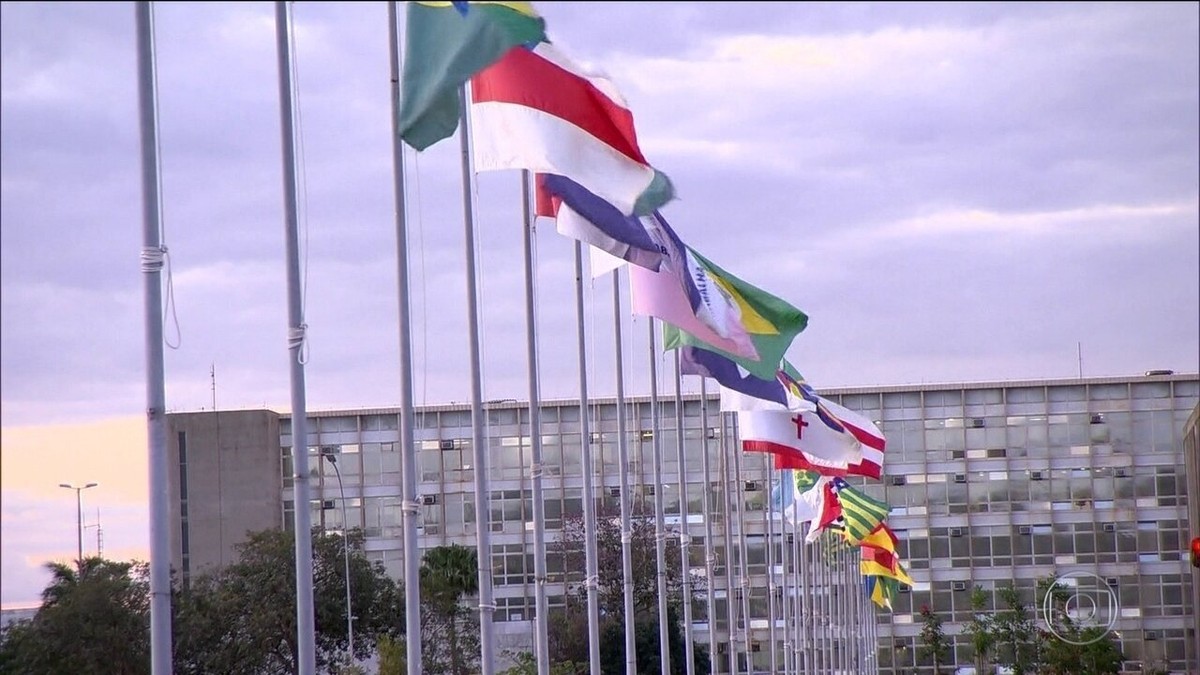 Justiça garante verba federal a estados com dívidas para com a União ...