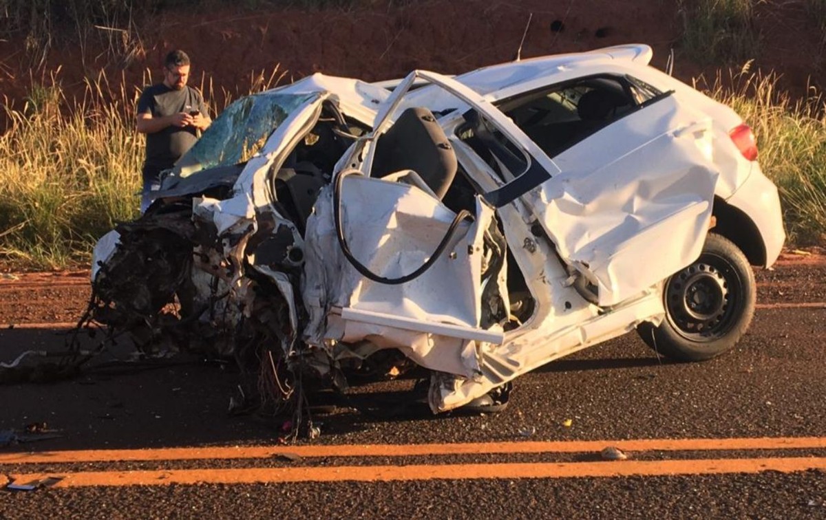 Acidente entre carros deixa três mortos e ferido em rodovia do interior de SP | São José do Rio ...