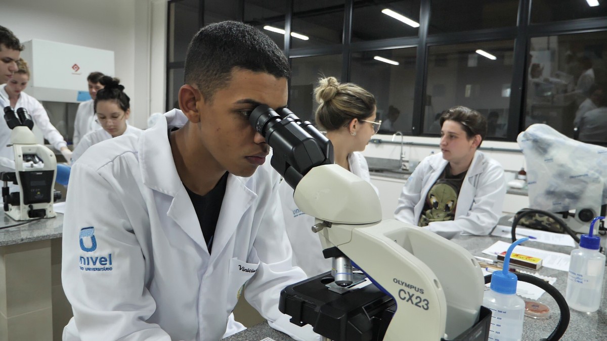 Por dentro da UNIVEL: descubra as áreas do conhecimento do Centro ...