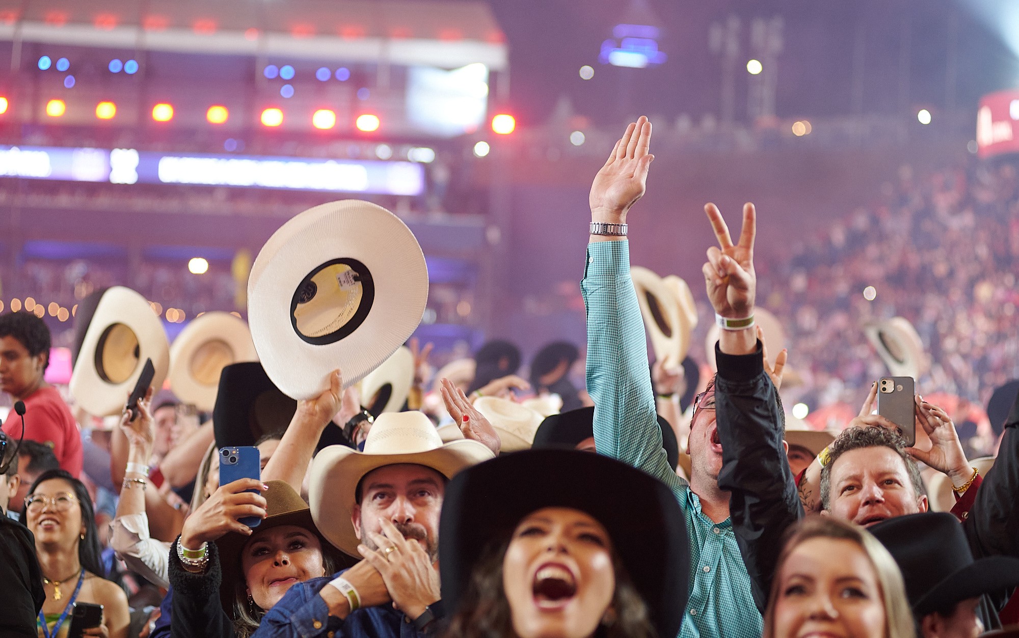 Rodeios movimentaram R$ 9 bi em 2024; Barretos teve público maior que ...