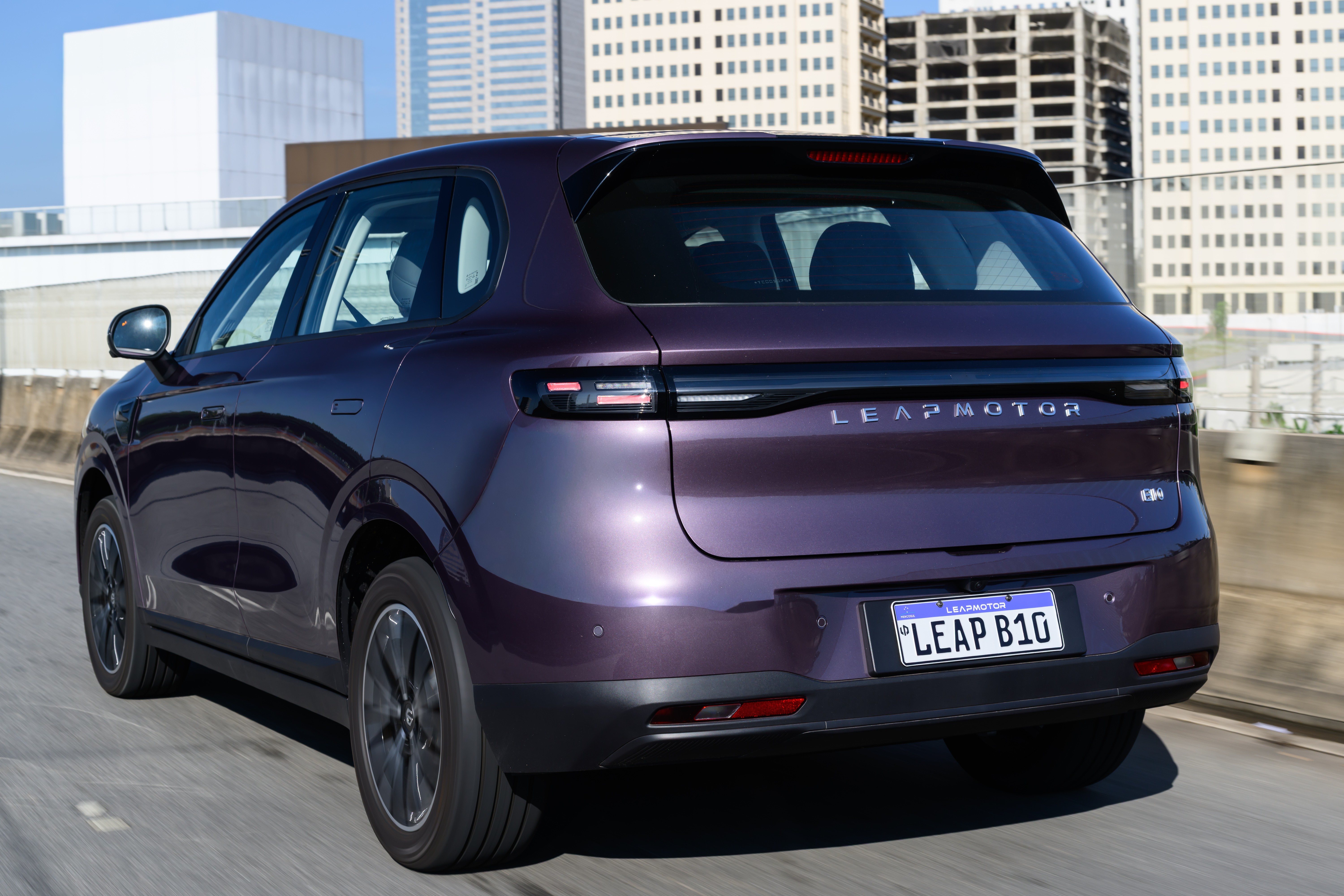 Leapmotor B10 se inspira em Tesla para enfrentar rivais no mercado de ...