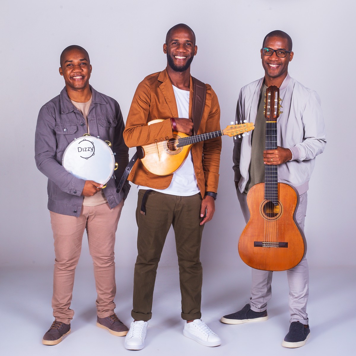 Trio Júlio migra da música instrumental para o samba cantado com ...