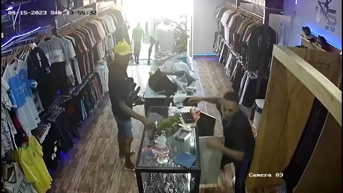 Polícia Prende Suspeito De Roubar Loja Esportiva No Clima Bom Em