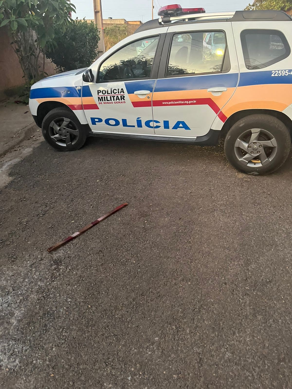 Homem é Morto Com Golpes De Barra De Ferro E Facadas Em Três Marias