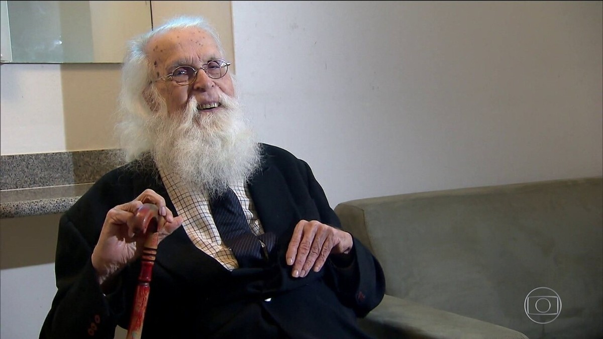 Francisco Brennand, ceramista e artista plástico, é velado no Recife ...