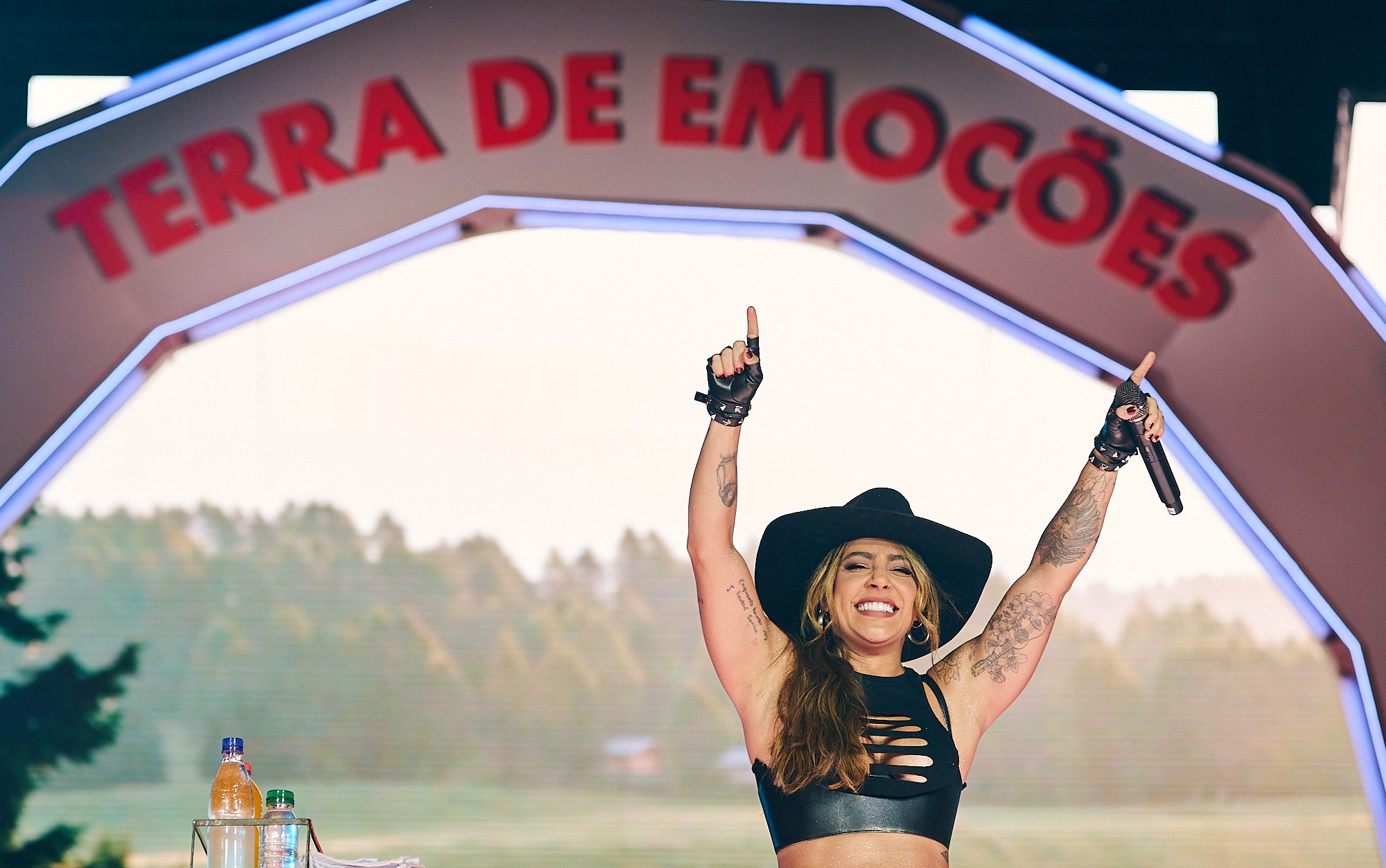 Lauana Prado leva projeto 'Raiz' à arena de Barretos, une filho de Zé ...