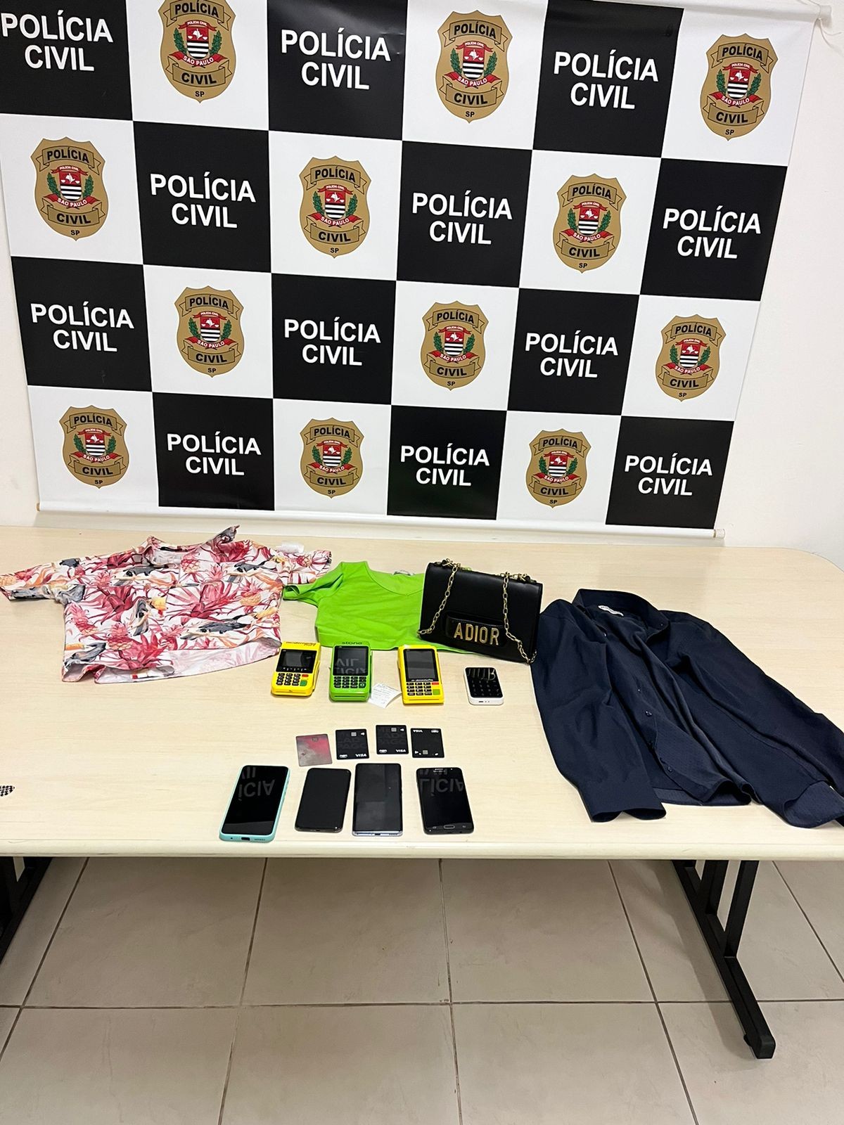 Polícia encontra 'chupa-cabra' em caixa eletrônico de Jundiaí ...