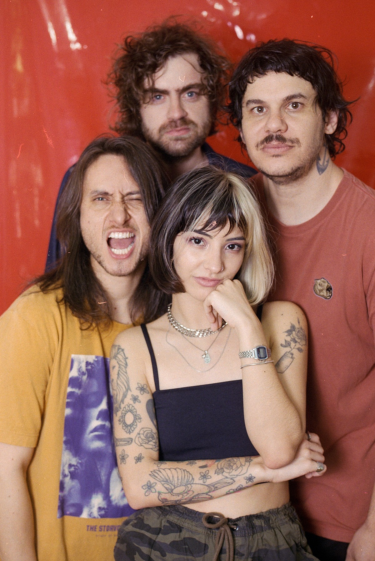 Banda Violet Soda apresenta sobra inédita do primeiro álbum no EP 'Hang ...