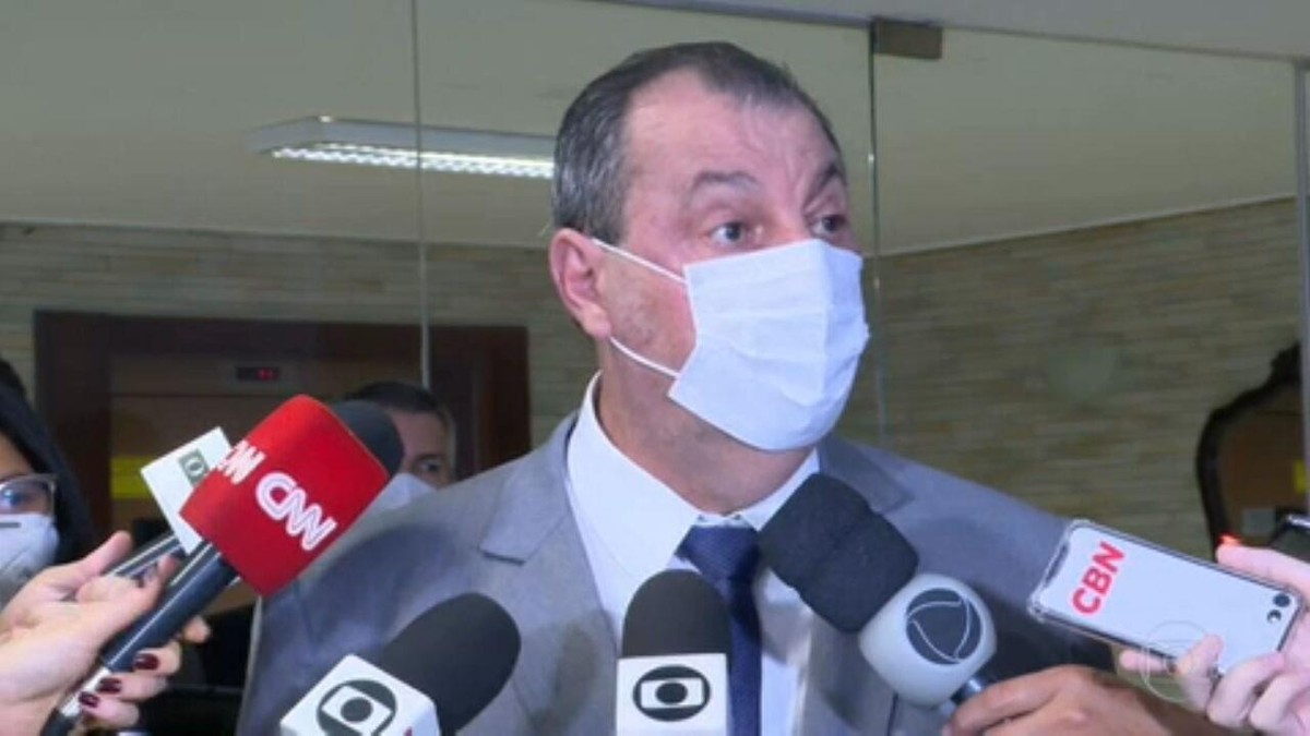 Relator Lê Nesta 4ª Parecer Que Responsabiliza Bolsonaro E Mais De 60