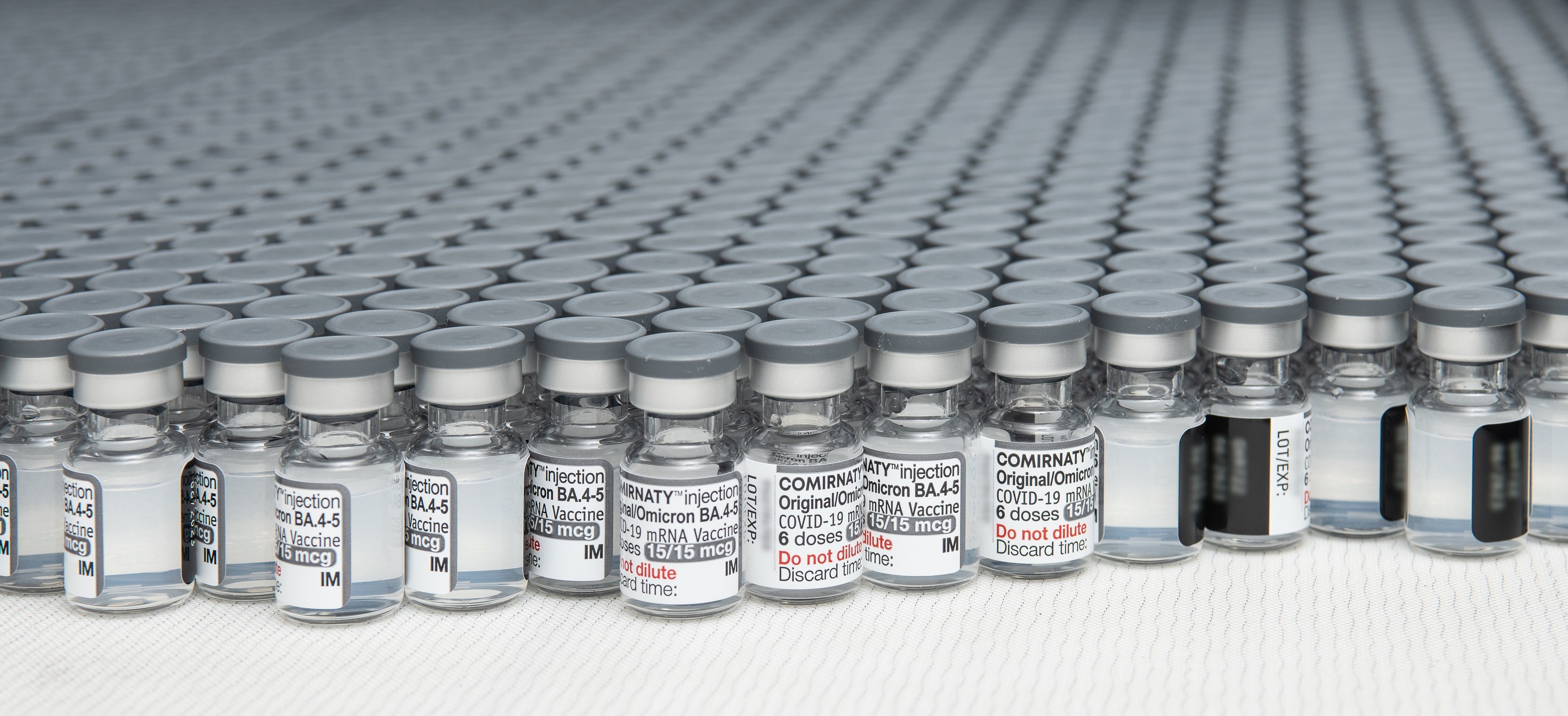 Palmas começa a aplicar vacina bivalente da Pfizer contra Covid-19 em ...