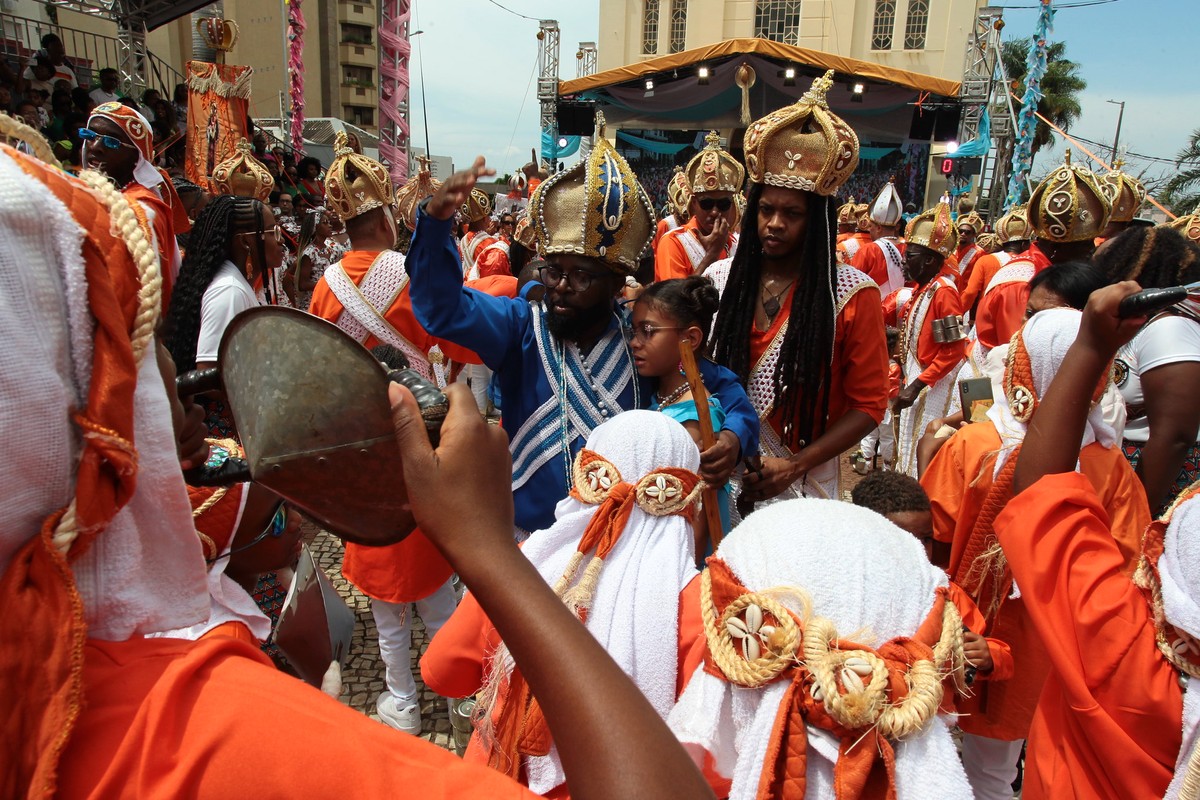 Saiba o que são os congados e reinados, declarados patrimônio imaterial ...