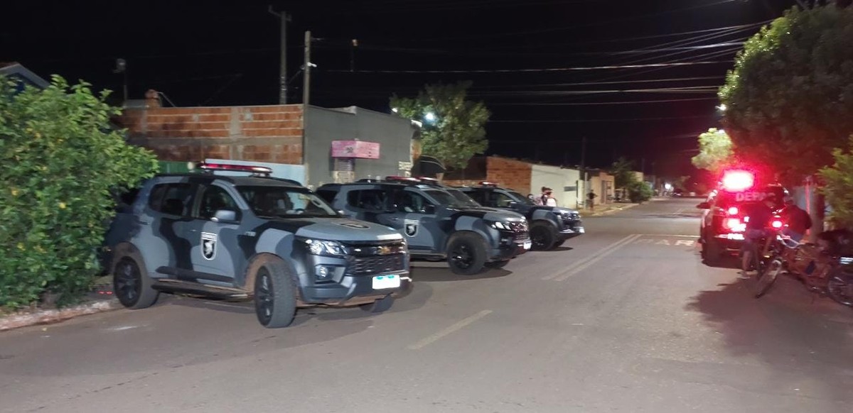 Suspeito Com 184 Passagens Pela Polícia Reage A Tentativa De Prisão E