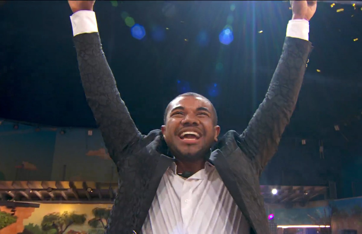 Davi é o campeão do 'BBB 24' e ganha prêmio de R$ 2,92 milhões | TV e ...