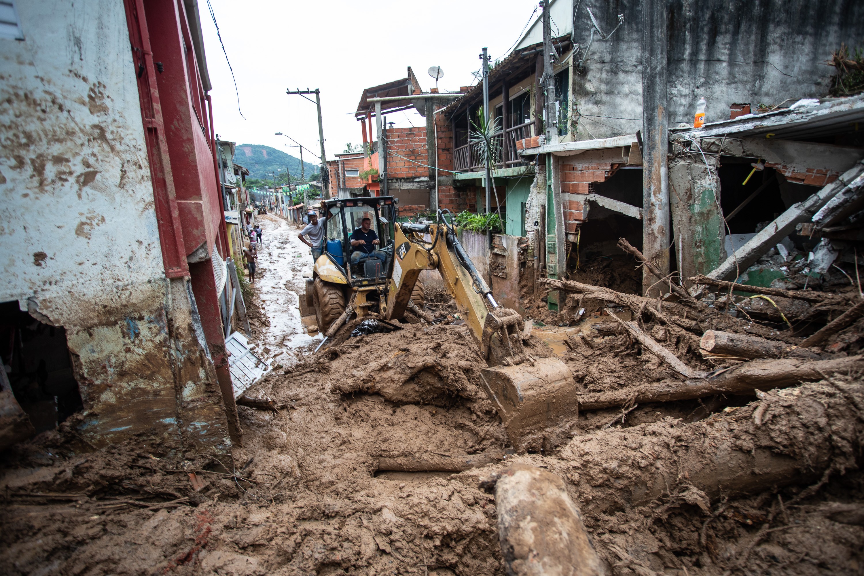 Vila Sahy: imagens mostram como se formou a região mais afetada pelas ...
