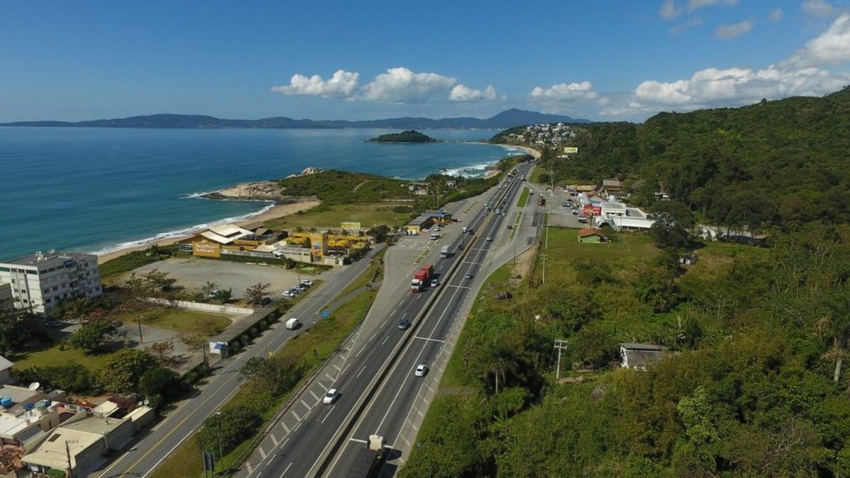 Mais de 2 milhões de veículos devem passar pela BR-101 no feriado de ...