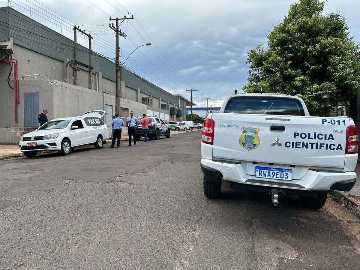 Homem Morre Eletrocutado Após Subir Em Poste Para Furtar Fios Em Campo