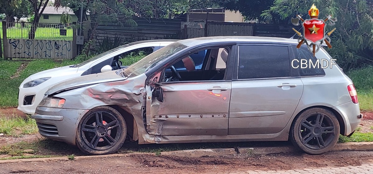 Batida entre dois carros deixa uma pessoa ferida na Epia Sul, no DF | Distrito Federal | G1