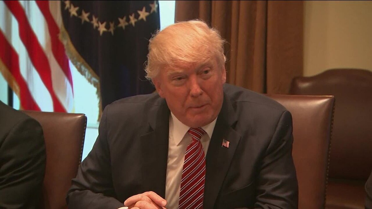 Donald Trump publica vídeo 'espancando' a CNN | Mundo | G1