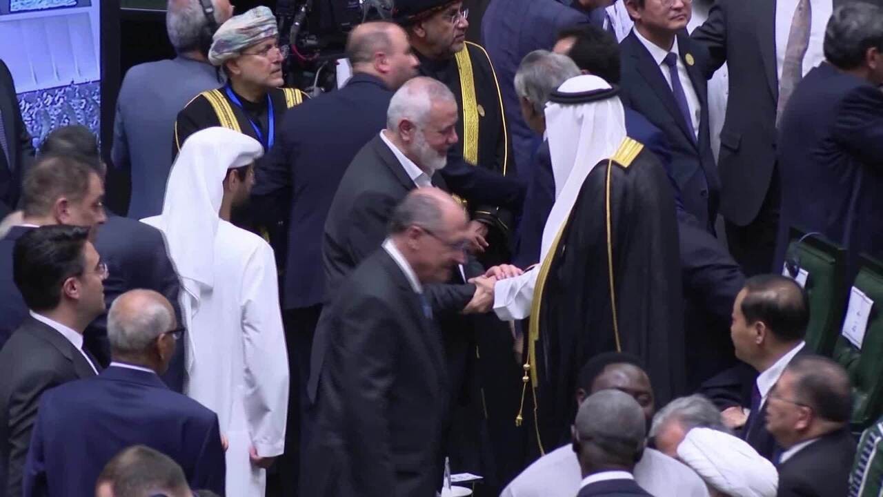 Alckmin estava em posse de novo presidente do Irã, assim como chefe do ...